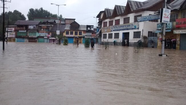 Jammu And Kashmir Floods High Alert Continues In Waterlogged Areas