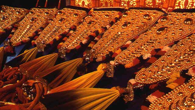 Thrissur Pooram: Watch the pomp and pageantry of Kerala | India.com