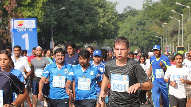 Thousands participate in Run Kerala Run to warm up for the 35th ...