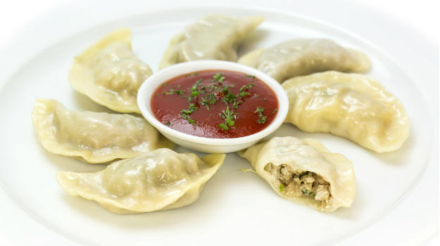 Momo lovers, you must visit these 5 places in India, to relish ...