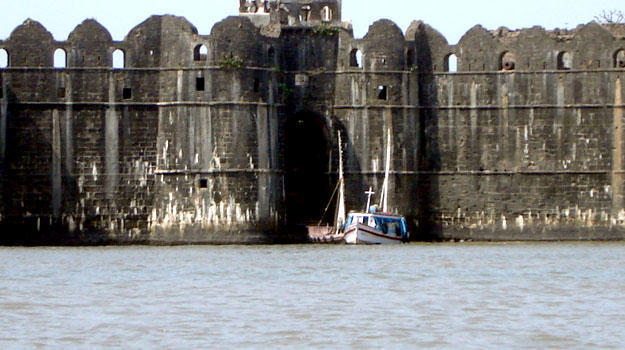 Mumbai to Murud: How to reach Murud from Mumbai by road | India.com