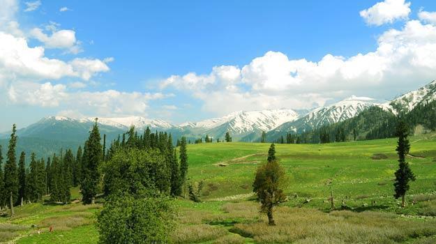 10 pictures of Gulmarg that will surely mesmerize you! | India.com