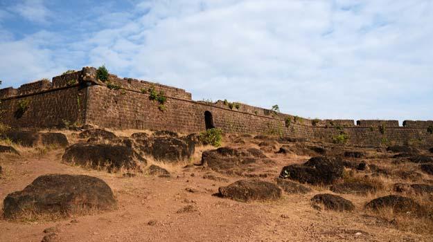 These majestic pictures of forts across India will take you back in ...