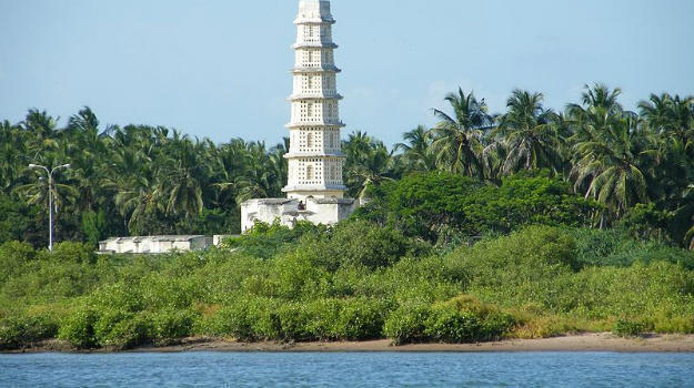 Trace the Indian Coastline with these 9 lighthouses and an awesome view ...