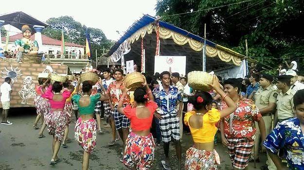 An Exclusive Photo Tour Through Goa’s Most Colorful Cultural Fest ...
