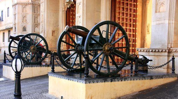 Take a look at these cannons that played a role in India’s grim history ...