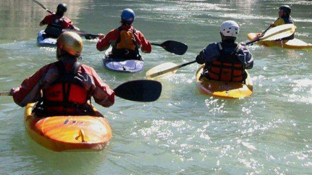 6 Awesome Places In India To Enjoy Kayaking! | India.com