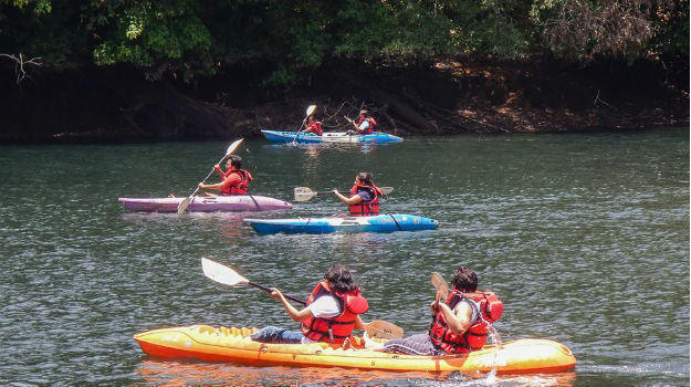 6 Awesome Places In India To Enjoy Kayaking! | India.com