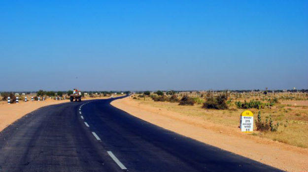 5 Of The Most Amazing Indian Roads To Drive On | India.com