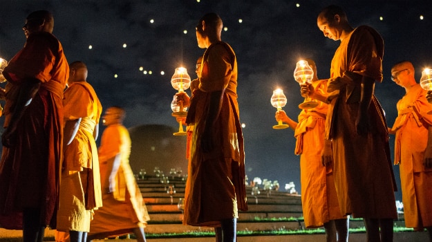 5 Festivals of light around the world you must see | India.com