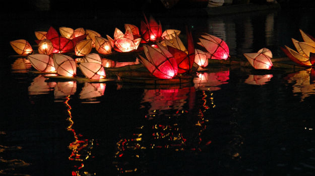 8 countries that also celebrate Diwali | India.com