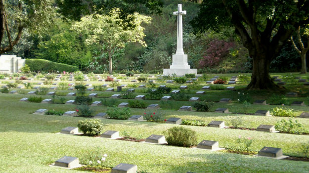 8 most impressive World War cemeteries in India | India.com