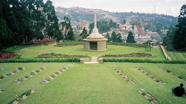 8 most impressive World War cemeteries in India | India.com