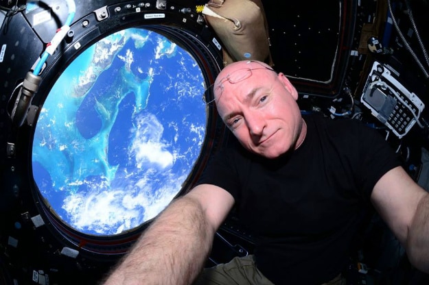 These 10 awe-inspiring photos by NASA Astronaut Scott Kelly will blow ...