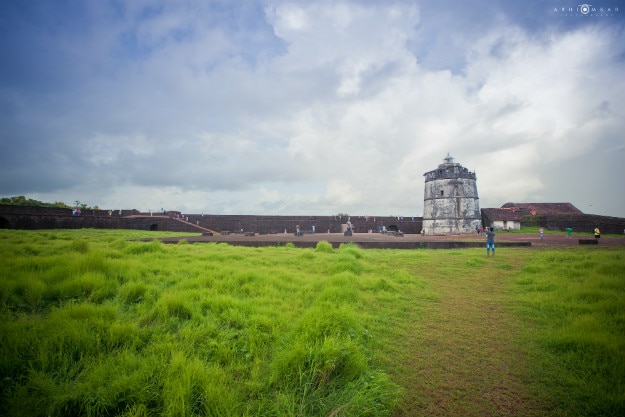 7 spectacularly beautiful forts of Goa! | India.com