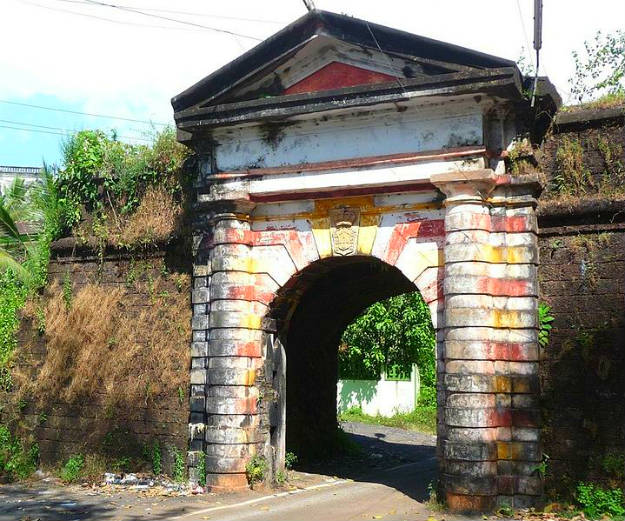 7 spectacularly beautiful forts of Goa! | India.com