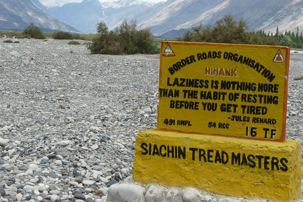 15 funny and witty highway sign boards to celebrate 56 years of BRO in ...