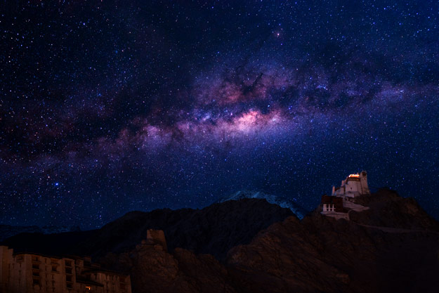 10 mesmerizing photos of night sky over Ladakh | India.com