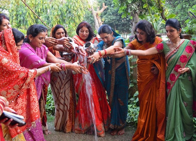 Karwa Chauth Origin: How it all began | India.com