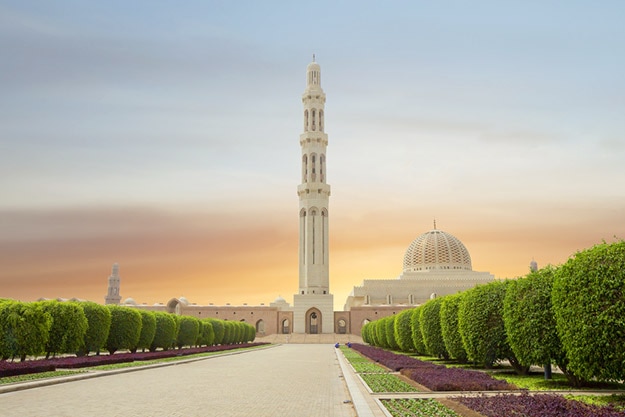 15 Amazing Photos of Muscat, the Largest City and Capital of Oman ...