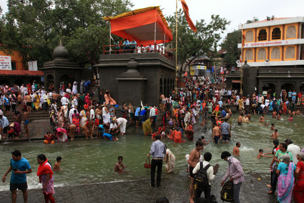 Maha Shivratri 2018: Interesting Facts about Trimbakeshwar Jyotirlinga ...