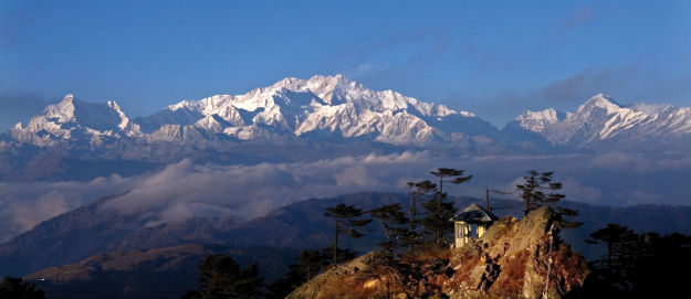 Stunning Photos of Sandakphu That’ll Tempt You to Go Trekking This ...
