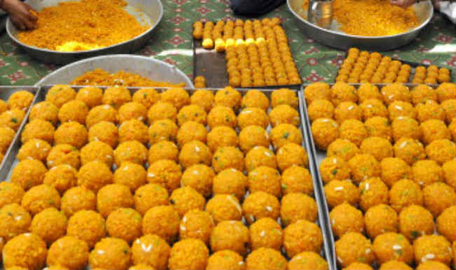 Sweetz Plus : Article - Diwali special sweets: Indians prefer Laddoos ...