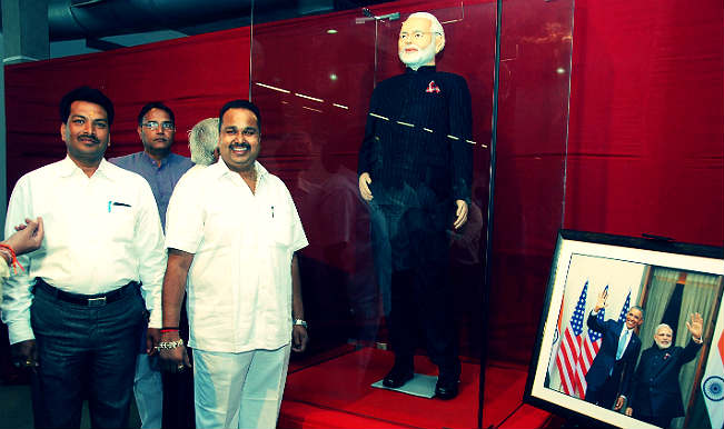 Narendra Modi Suit : Latest News, Videos and Photos on Narendra Modi ...
