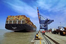 Mundra : Latest News, Videos and Photos on Mundra - India.Com News