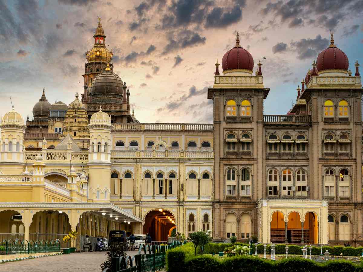 Unveiling the Ultimate Must-Do Activities in Mysuru