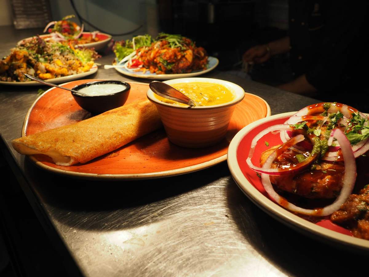 Paragon Restaurant To Alakapuri: 6 Best Restaurants You Must Visit In ...