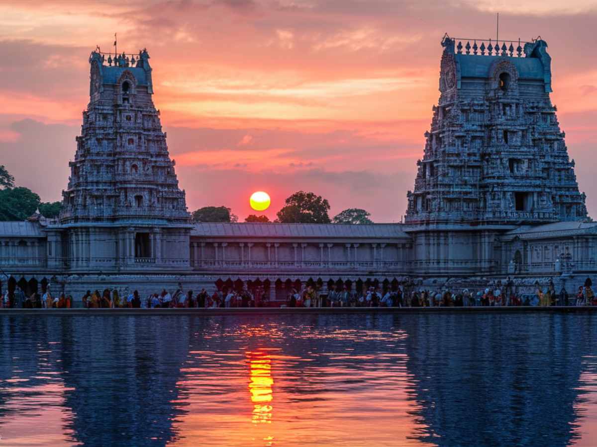 Go With Flow Along With These Beautiful Natural Rivers Flowing Through ...