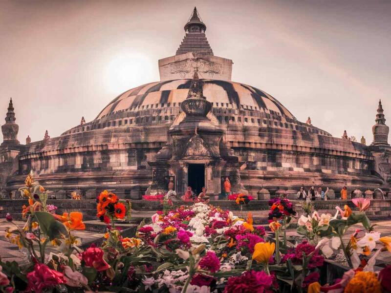 Explore This Amazing City Of Amaravati With These Lovely Tourist ...