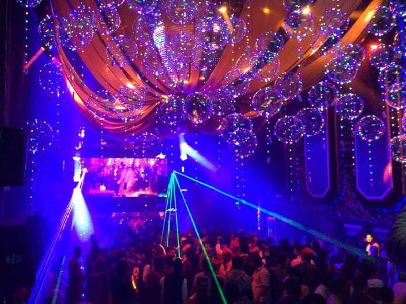 Mumbai’s Nightlife: Top Bars, Thrilling Clubs, And Electric Live Music ...