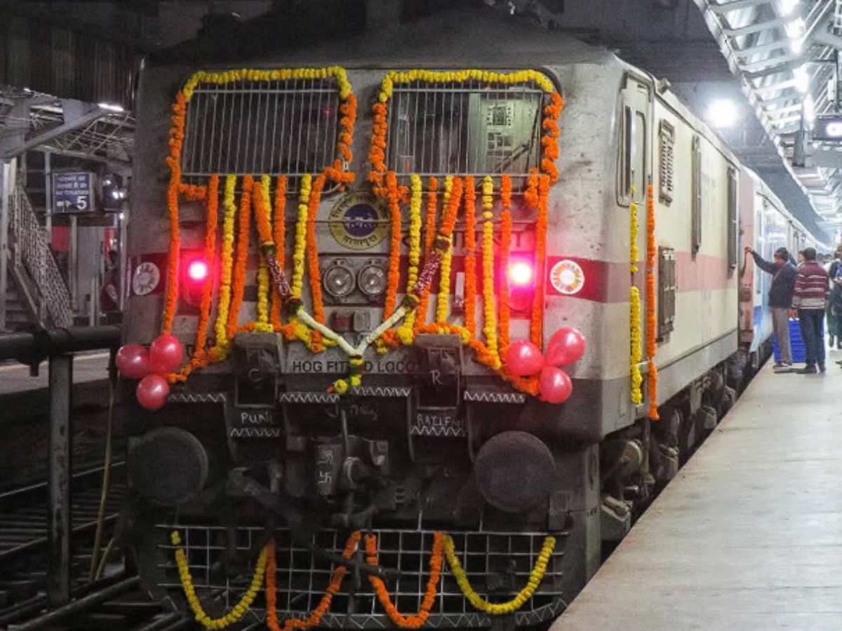 Which State Offering Free Train Travel To Prayagraj Mahakumbh Mela ...