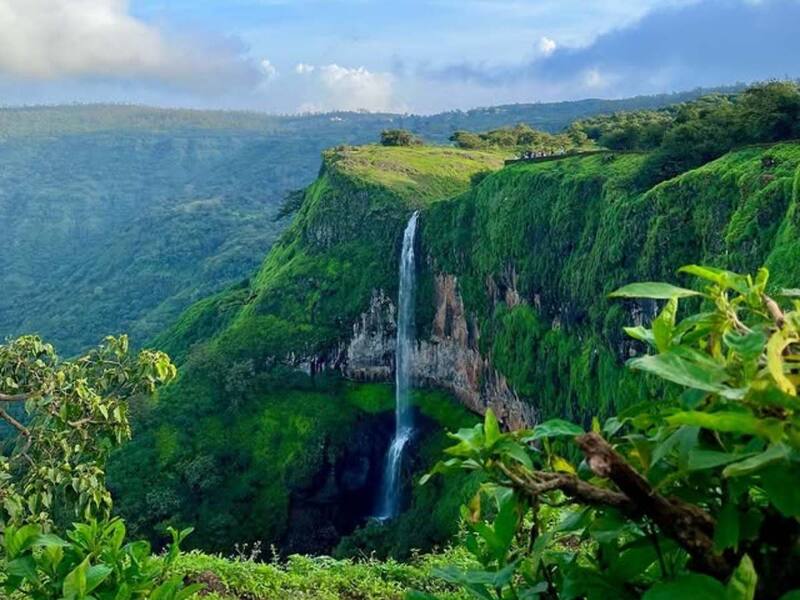 7 Stunning Hill Stations Near Pune That Are Perfect For Your Next Getaway