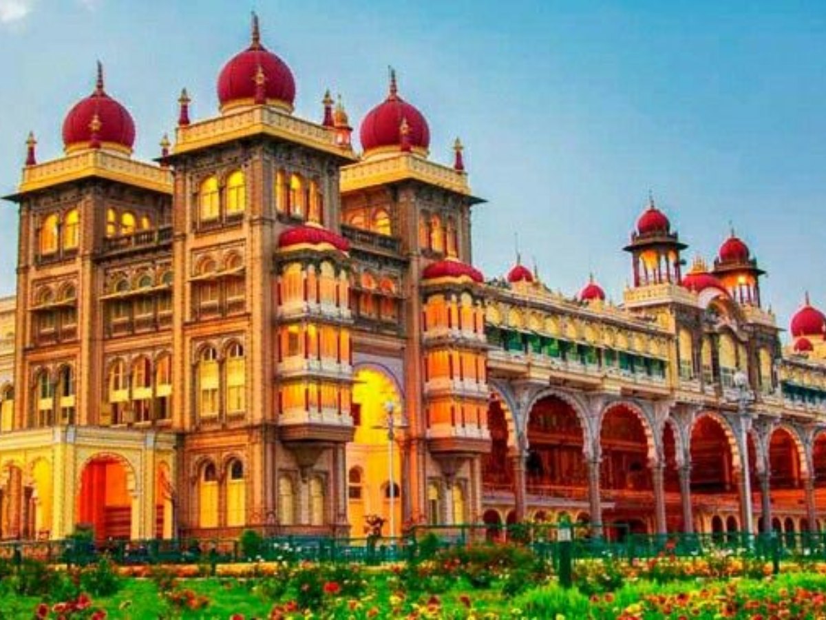 Backpackers Swear By This: The Ultimate Free Guide To Exploring Mysuru ...