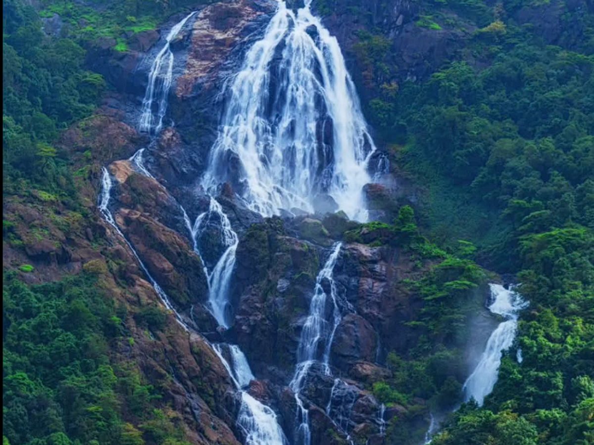 These 5 Picture-Perfect Waterfalls Near Goa Are Made For Your Monsoon ...