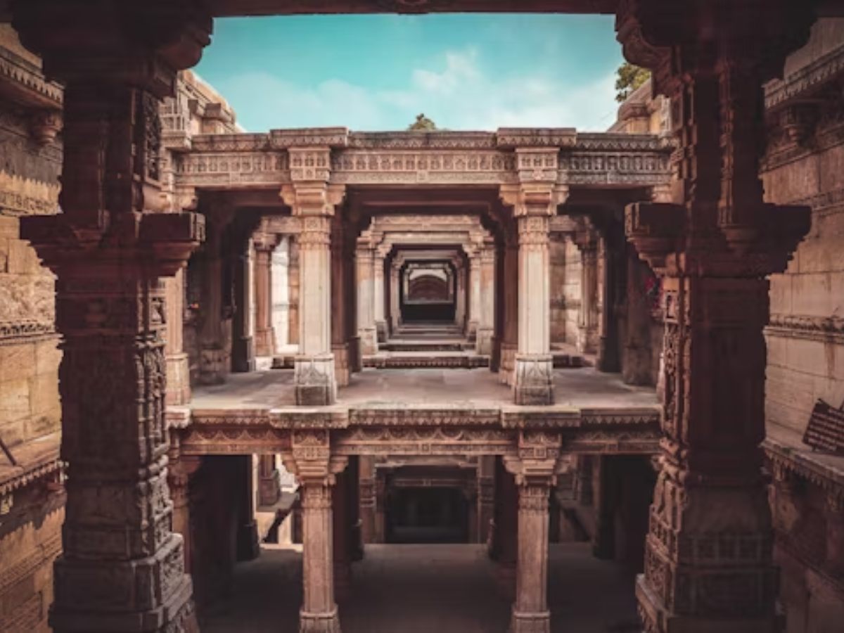 This Is What Happens When Gujarat’s Stepwells Fill Up In The Rain – You’ll Want To See It For ...